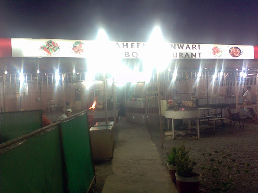 I.T. Mazdoor: Eating Out : (New) Shaheen Shinwari @ Rashid Minhas Road